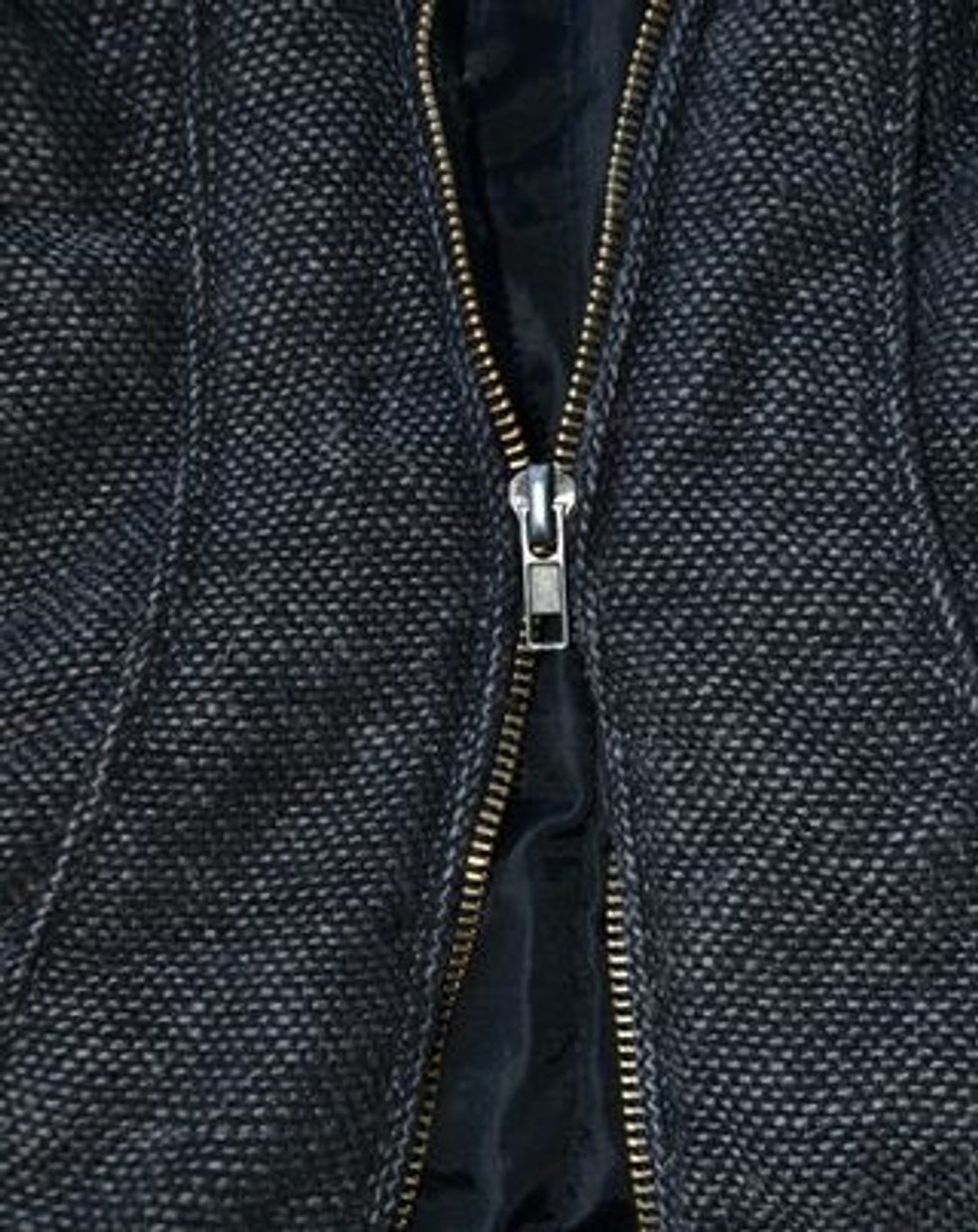 Leather Jacket Zipper Replacement - Dubai Repairs - 0581873003
